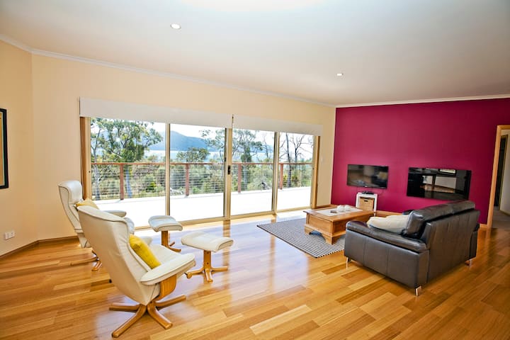 Curlew Villa - Bruny Island