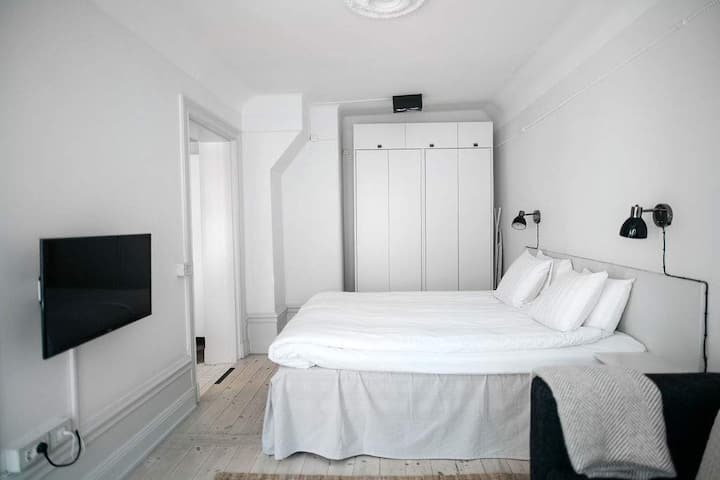 Newly Renovated Fully-equipped Apartment - Solna