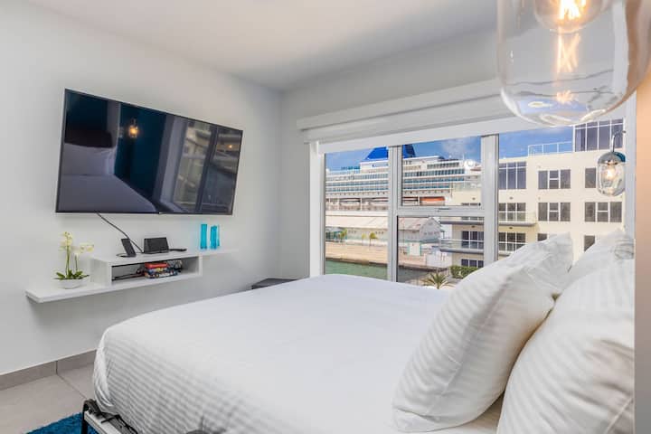 Modern Design. Studio Ready For Enjoyment - Aruba