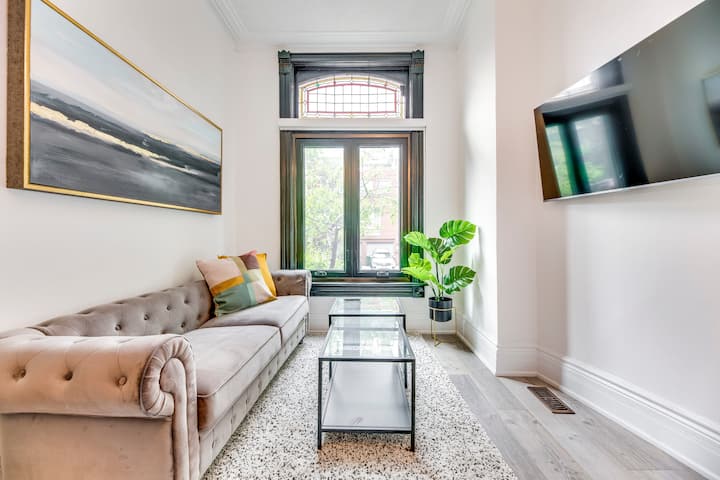 Church St Spacious Suite - Toronto