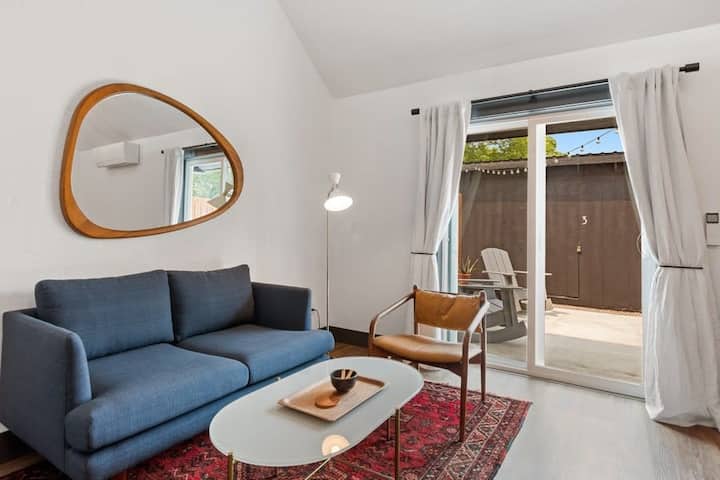 Glacier Lofts #3 - Cozy Digs + Great Location! - Columbia Falls, MT