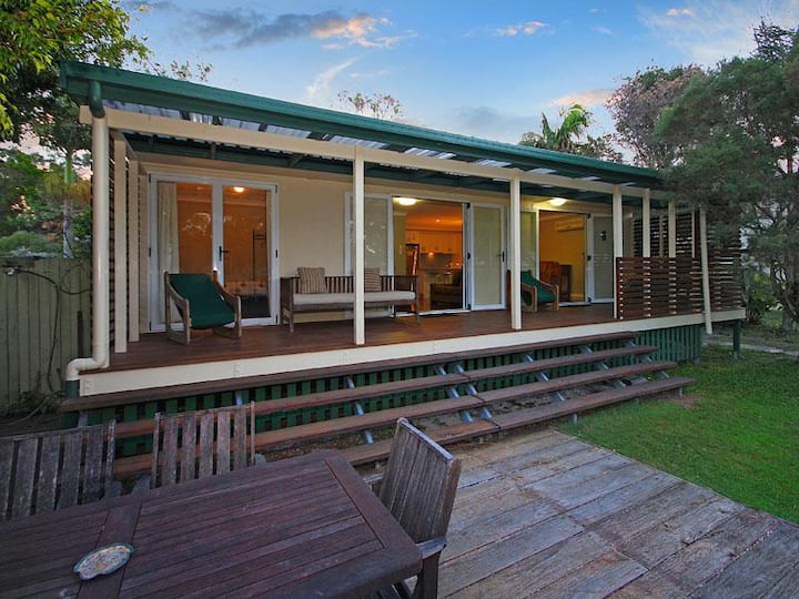 Large Beachside House In Quiet Bush Surroundings - Moreton Island