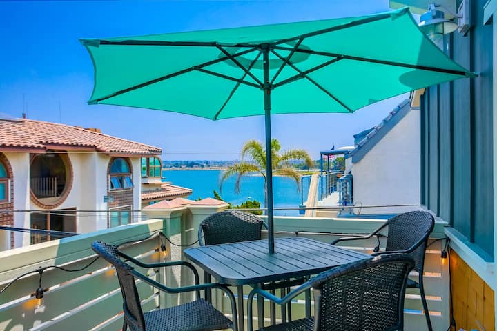 Water View Penthouse Just 1 House To Bay! - San Diego, CA