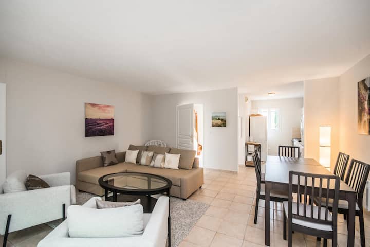 Maison Sélection 3 Chambres (8 Personnes) - Sénas