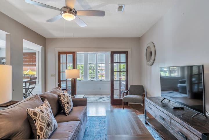 Cozy And Bright One Bedroom Condo - Asheville, NC