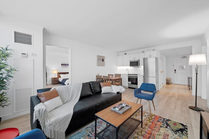 Boardwalk Cozysuites | Beachfront 2br 3ba Condo - Atlantic City, NJ