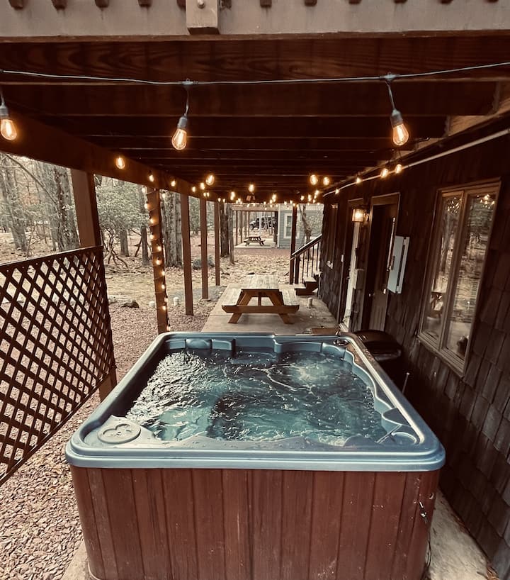 Sauna Hot Tub +7mins To 2 Ski Areas & Waterpark! - Lake Harmony, PA