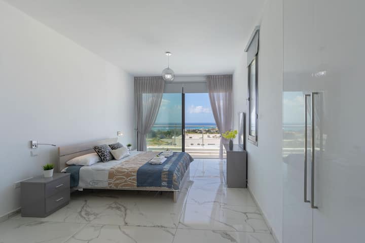 R 1490 Villa Andromeda Barbecue, Garden View & Sea View. - Paphos
