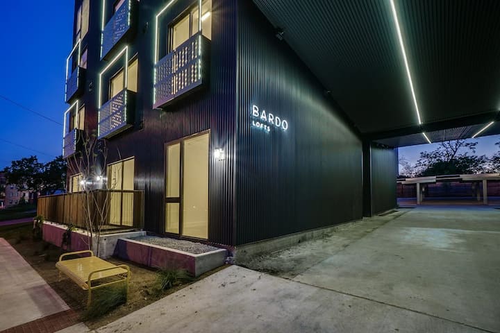 Bardo Lofts Suite #204 - Cedar Crest - Dallas