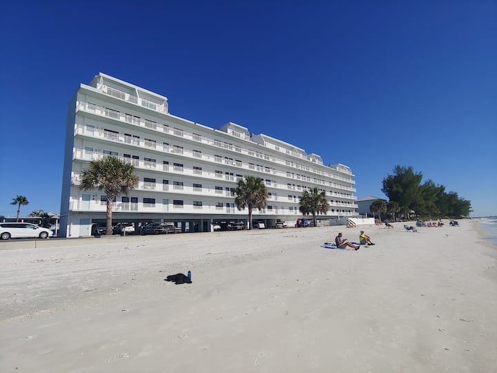 Glorious Sunsets - Beachfront 2br Condo - Treasure Island, FL