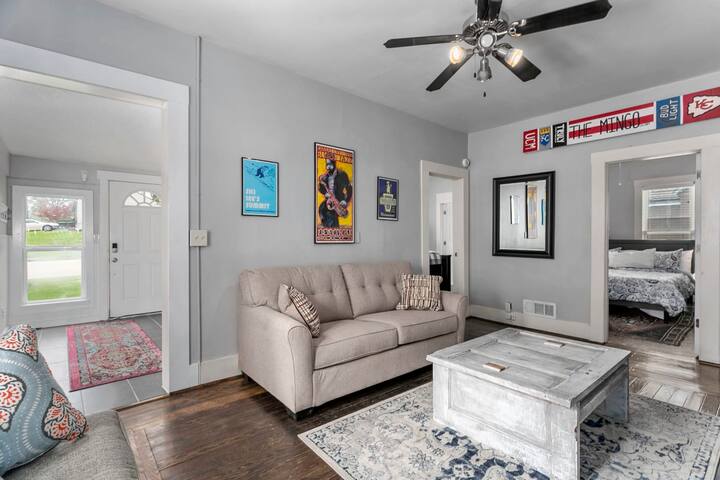 King Beds+walkable To Dt Ls+wifi - Lee's Summit, MO