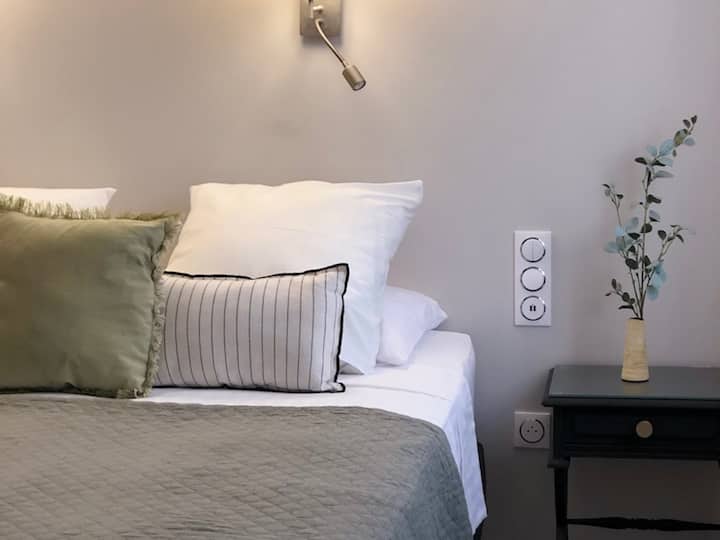 Le Petit Bijou - Ambre: Studio Au Deuxième éTage Côté Rue - Balaruc-le-Vieux