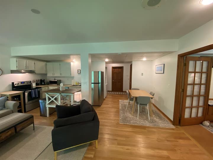 Tide+timber -Cozy Annapolis Stay W/ Firepit - Maryland