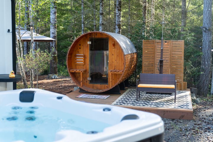 Hot Tub, Sauna, Trails, & Game Room On 2.5 Acres! - Jarrell Cove State Park, Shelton