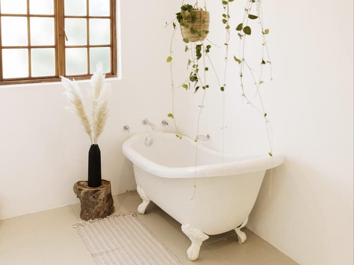 Room Nine - Rosendal