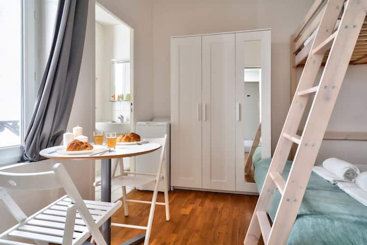 Great Studio-coeur Du 17e-bail Moyenne Durée (2g) - Courbevoie
