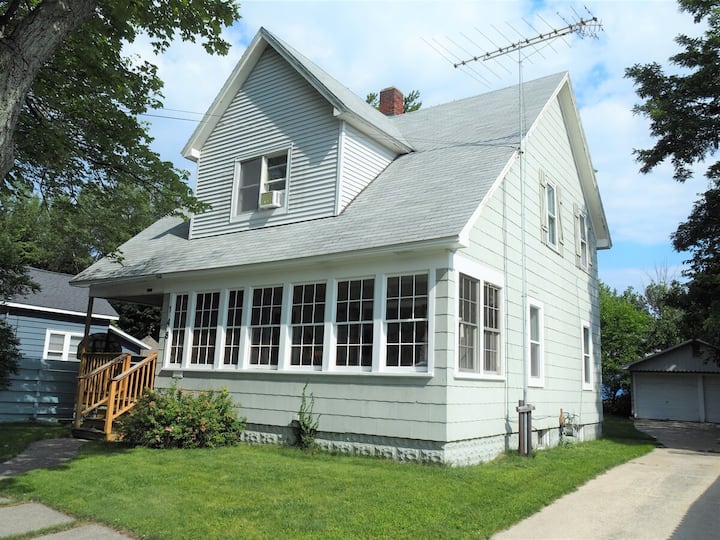 Sailor's Delight - Remodeled And Super Cute! - Orchard Beach State Park, MI