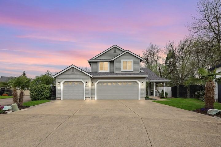 The Tracktown Retreat: 15 Min To Autzen/ U Of O - Eugene, OR