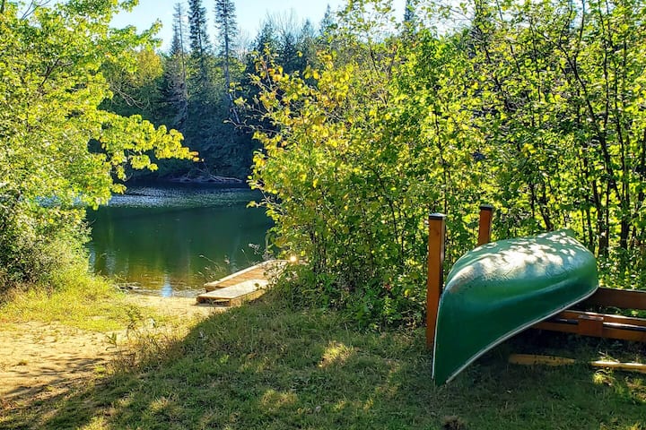 Chalet Moderne En Bord De Rivière Avec Spa, Foyer - Lac-Simon