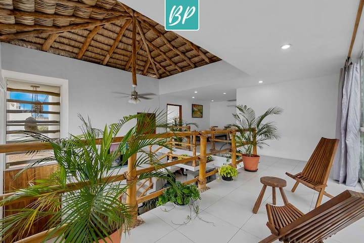 Tropical Villa W/ Backyard + Beach Club Access - Bucerías