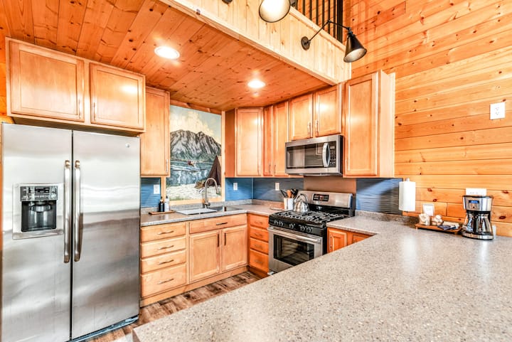 Alaska Adventure Chalet-king Beds & Fiber Internet - Alaska