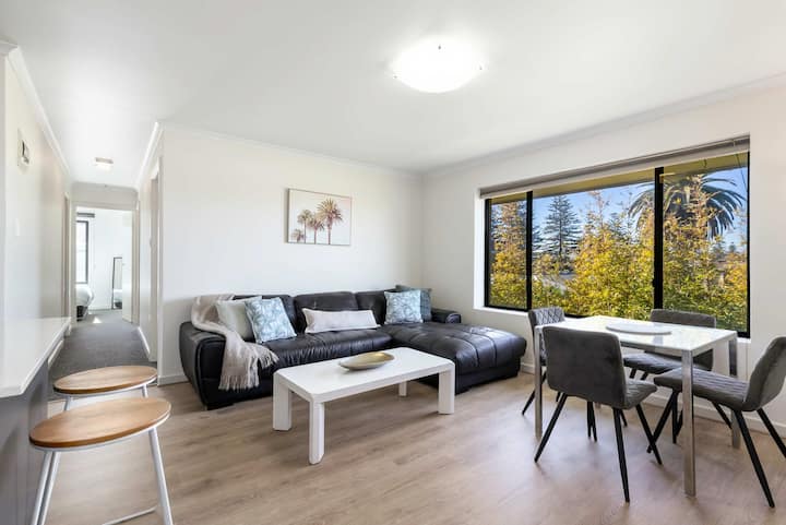 Beachside Breakaway Glenelg South – 200m To Beach - South Australia