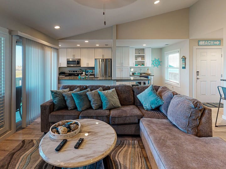 Ah-g226 2nd Floor, Shared Pool And Hot Tub - Port Aransas, TX