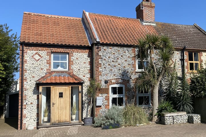 Bulmer Cottage | Winterton Cottages - Winterton-on-Sea