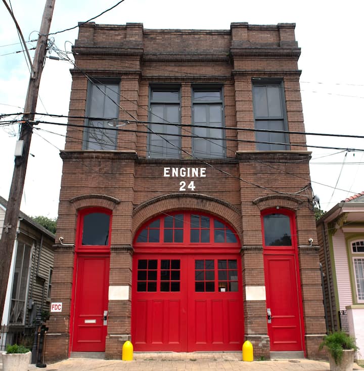 Engine 24 Firehouse Bed & Breakfast - New Orleans, LA