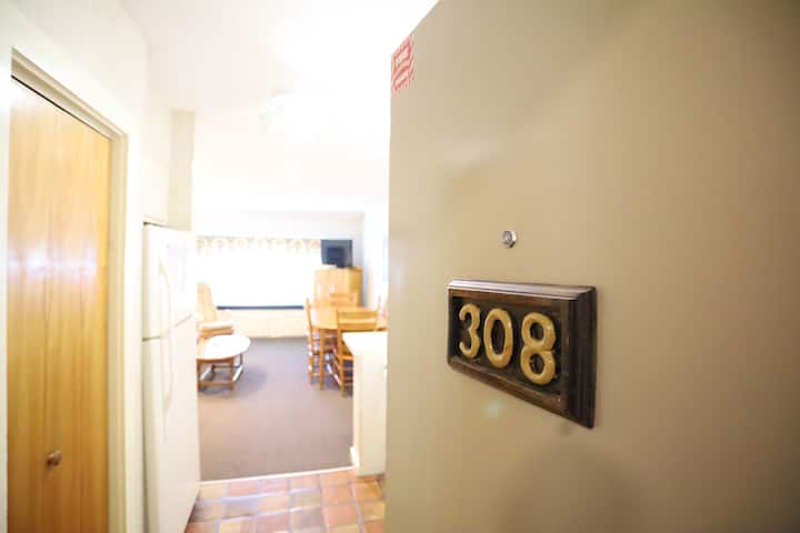Roomy Vacation Condo For The Fall And Winter In Wv - Waterville Valley, NH