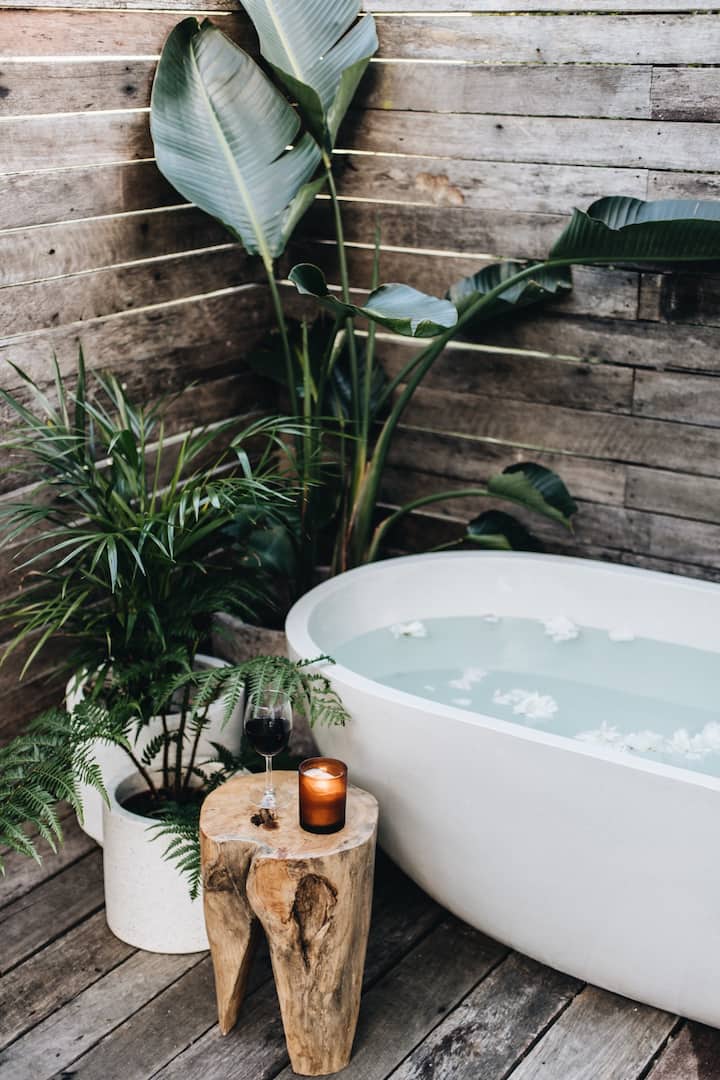 Worrowing Cottage Deluxe Outdoor Bath - 1-bedroom - Jervis Bay