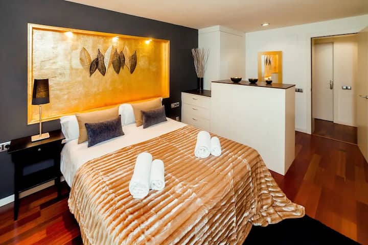 Luxury Duplex Apartment In The Heart Of Barcelona - Barselona