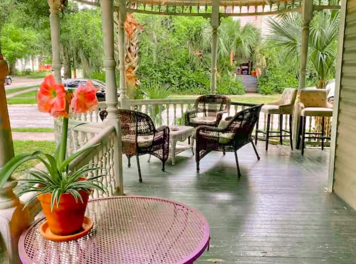 Private Uf Stadium Parking! Historic Dwtn Duckpond - Gainesville, FL