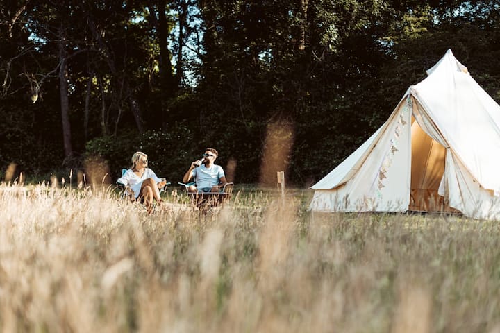 Skylark - Furnished Bell Tent - Midhurst