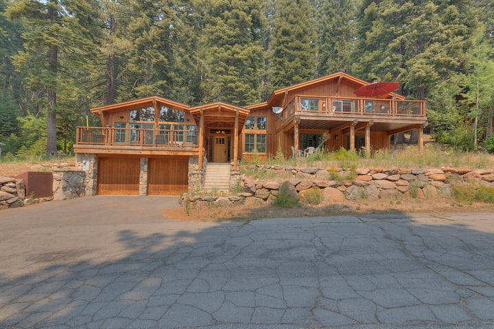 Summit Solitude At Palisades - 5br+ & Pet Friendly - Tahoe City, CA