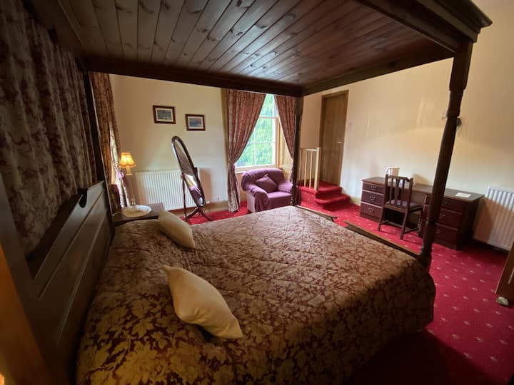 Columba House - 9 The Spey - Kingussie