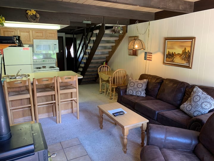 03 - 2 Bedroom Studio 1 ¾ Bathroom - Red River, NM