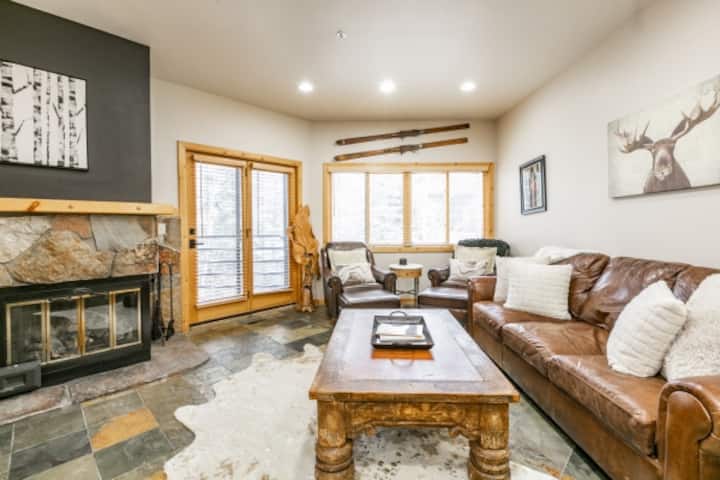 Lofty 2 Bed Condo Steps From Deer Valley Skiing. - Deer Valley, UT