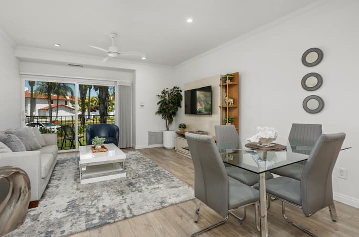 629 Walk To Restaurants, Close To Spa - San Diego, CA