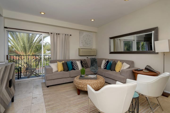 633 Top Floor Corner Condo Inside The Gates Of The Resort - Rancho Santa Fe, CA