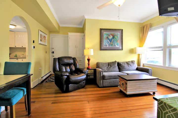 Beach Apt #1 - 2 Bedroom, 1 Bath, Lr & Kitchen - Asbury Park, NJ