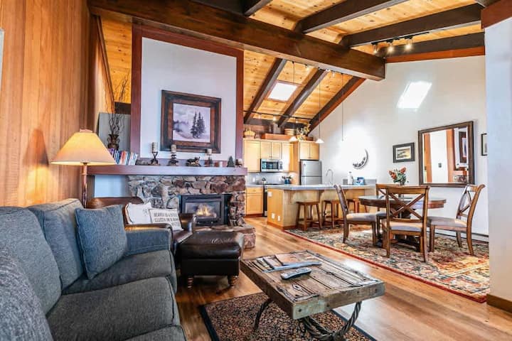 Cozy Lakefront Condo At Chinquapin | Unit 160 - Tahoe City, CA
