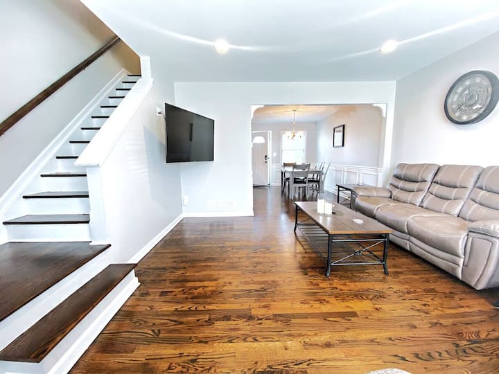 ★ 5min To Kellogg Park ★ Plymouth ★Parking ★W/d★76 - Splash Pad, Canton