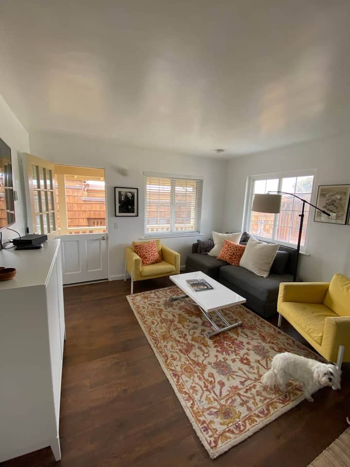 Apt 3 Carmel By The Sea - Monterey, CA