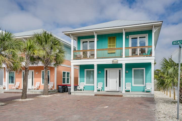 Sea Escape! Direct Gulf Views. Pool. Pets! - Panama City Beach, FL