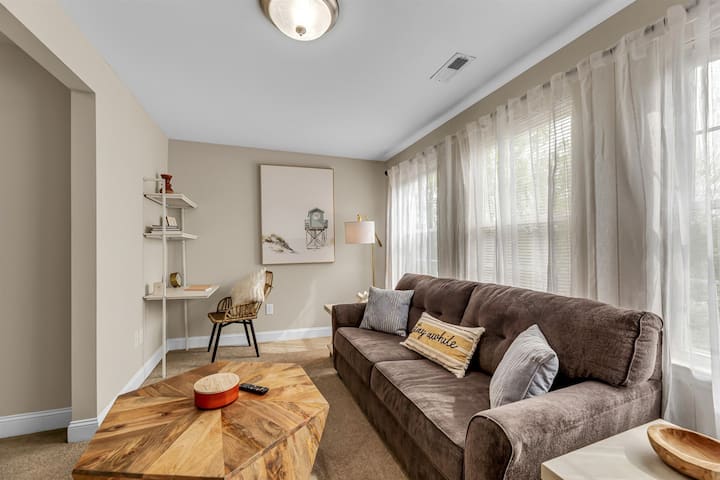 Bbq Grill | Private Patio | Parking | Pets Allowed - Winston-Salem, NC