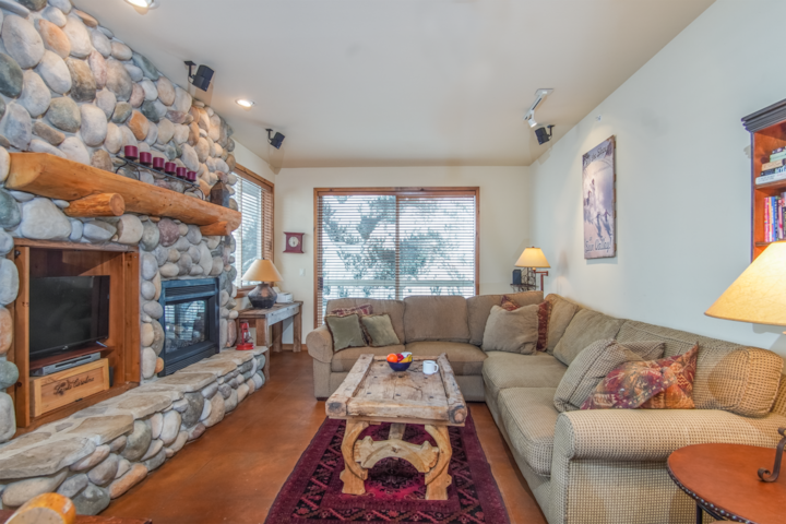 Top-floor Condo, Mile To Baldy & Ketchum + Hot Tub - Ketchum, ID