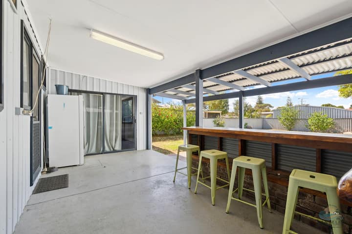 The Newby - Perfect For A Couple Of Families Seek - Lancelin