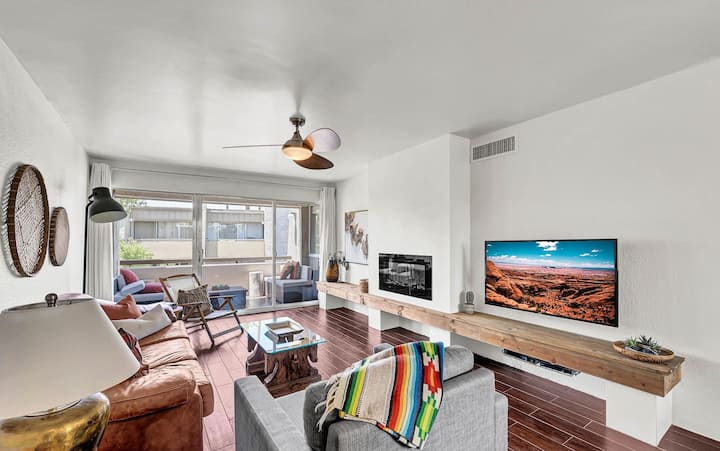 Fantastic 1bd Condo, Walk To Old Town Scottsdale - Scottsdale, AZ