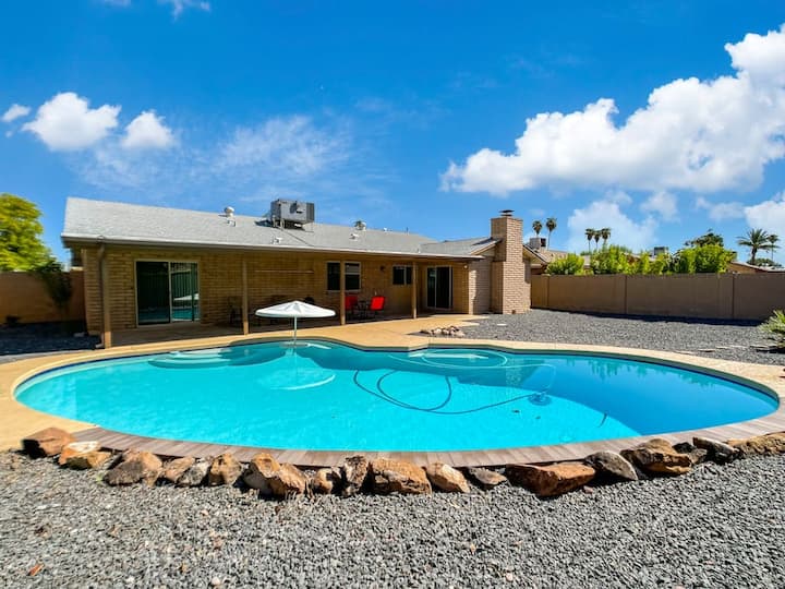 Excellent! Single-story Home With Pool In Tempe - Tempe, AZ